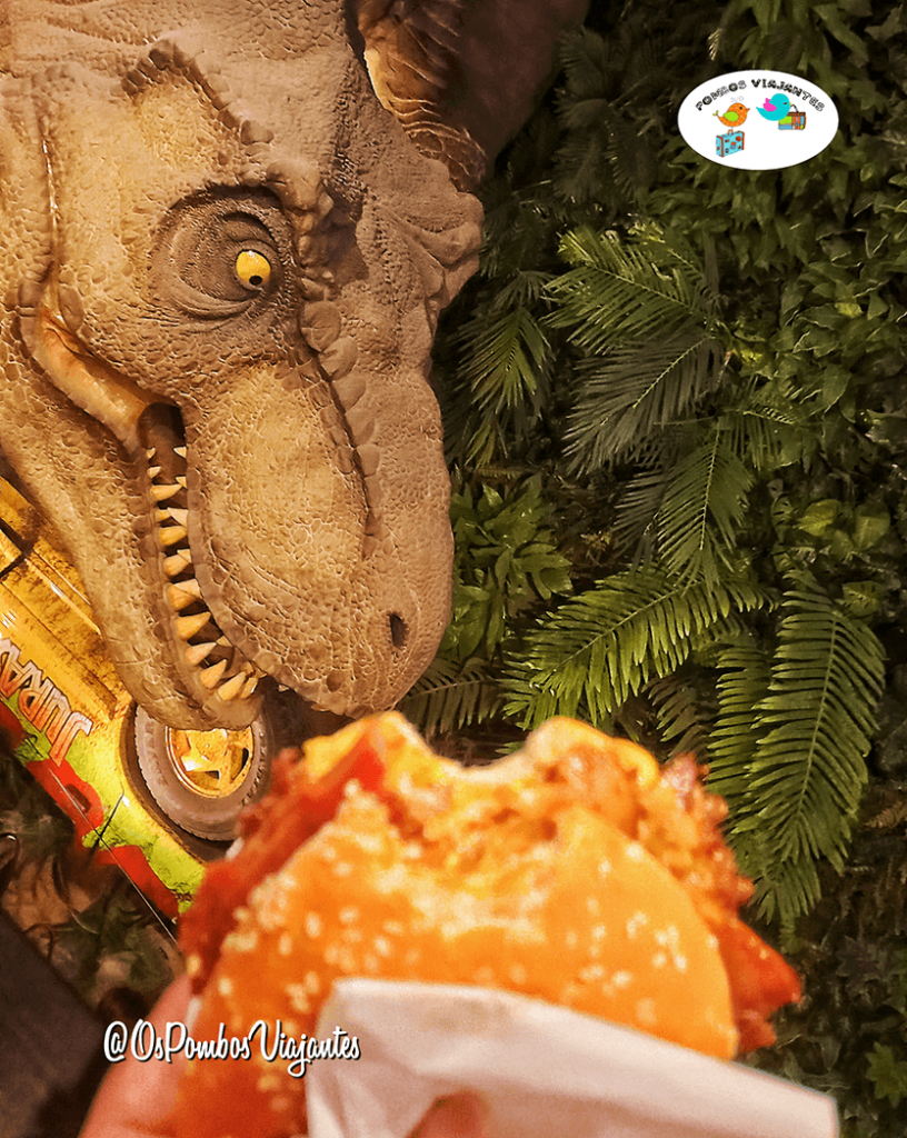 Jurassic Park Burger Restaurant - Pombos Viajantes